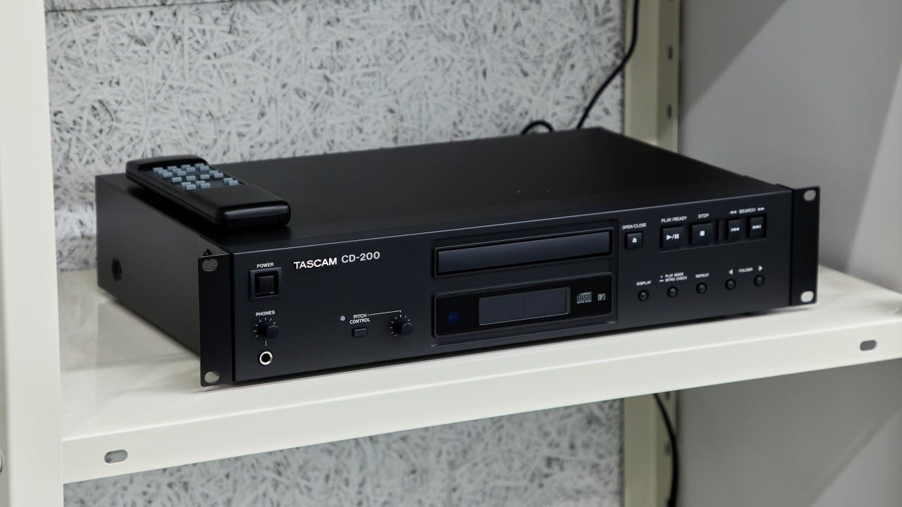 【スタジオ１】東武練馬駅2分／広さ50.4㎡、鏡幅9.9mの中型レンタルスタジオ／バレエ用リノリウム床／各種教室利用におすすめの写真6