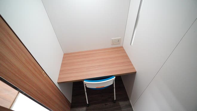 <南大沢テレワークステーション ブースC>完全個室ワークブース💼光回線Wi-Fi📶電源🔌テレワーク/ZOOM/面接/自習の写真1