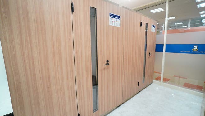 <南大沢テレワークステーション ブースA>完全個室ワークブース💼光回線Wi-Fi📶モニター🖥テレワーク/ZOOM/面接/自習の写真6