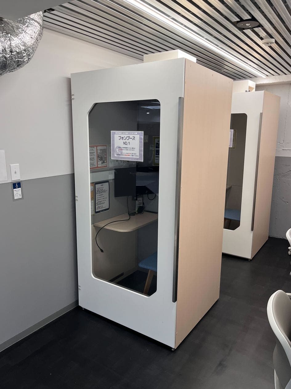 【フォンブース１】下北沢駅徒歩2分｜完全個室｜高速Wi-Fi｜モニター完備｜WEB会議｜防音の写真2