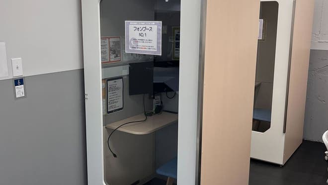 【フォンブース1】下北沢駅徒歩2分|完全個室|高速Wi-Fi|モニター完備|WEB会議|防音の写真2