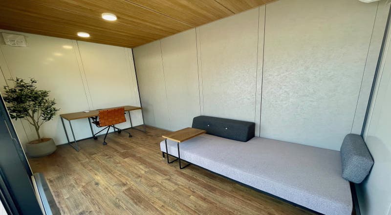【Living】✨U-SPACE中央林間つきみ野店✨リビングをイメージしたちょっとした集まりに最適のスペースです/大和市