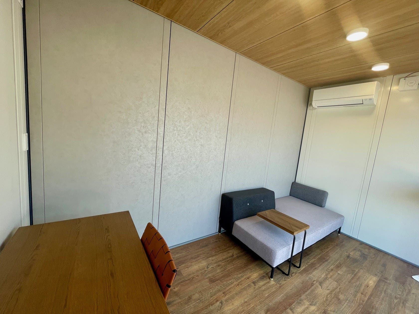 【Living】✨U-SPACE中央林間つきみ野店✨リビングをイメージしたちょっとした集まりに最適のスペースです/大和市の写真5