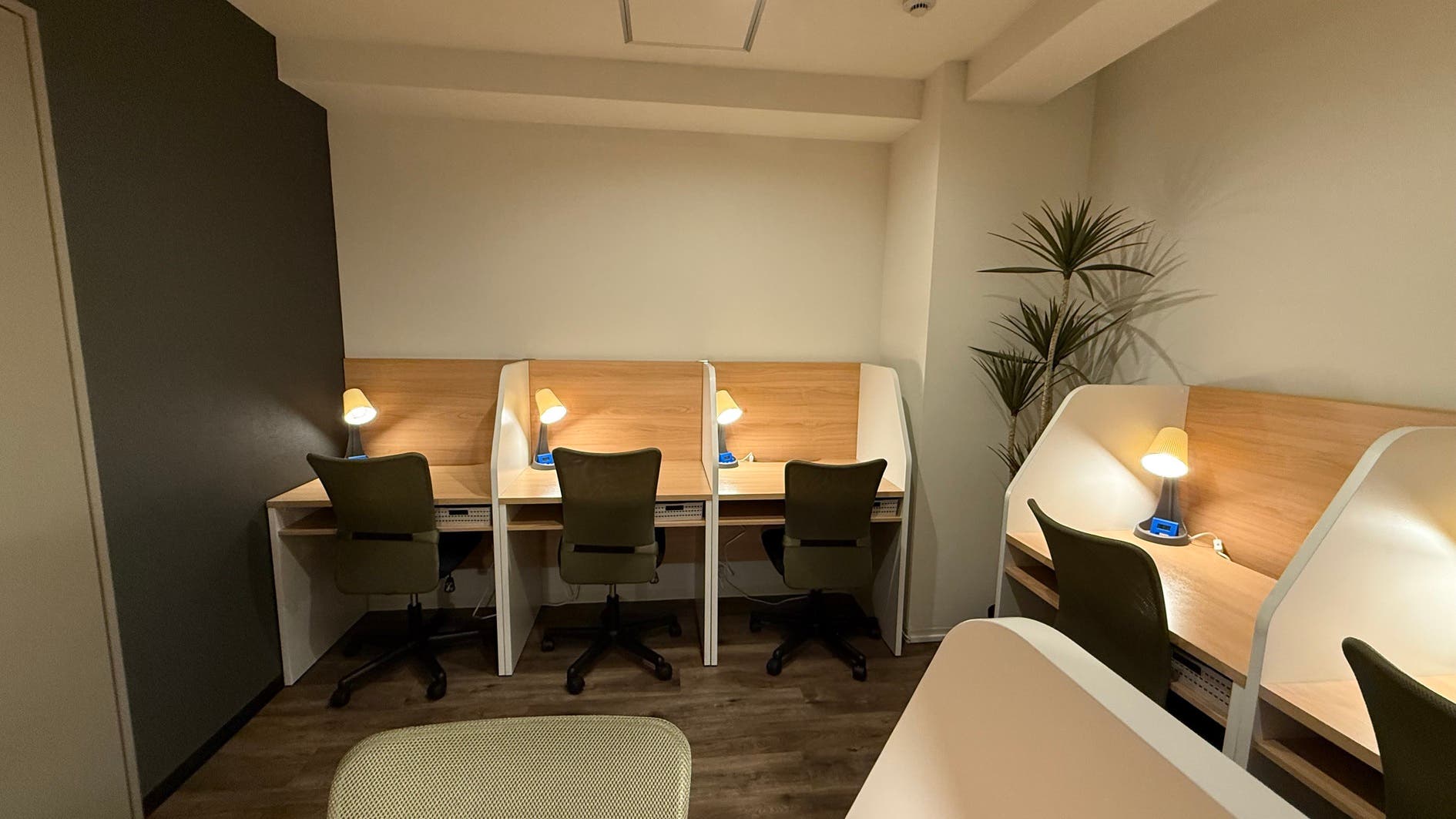 🥳コワーキングフリーデスク🎉ドリンクサーバー☕️プリンター有🖨の写真4