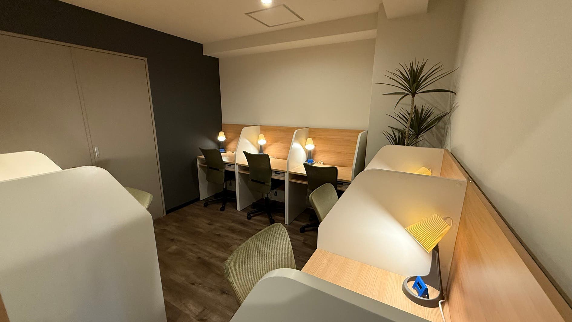 🥳コワーキングフリーデスク🎉ドリンクサーバー☕️プリンター有🖨の写真5