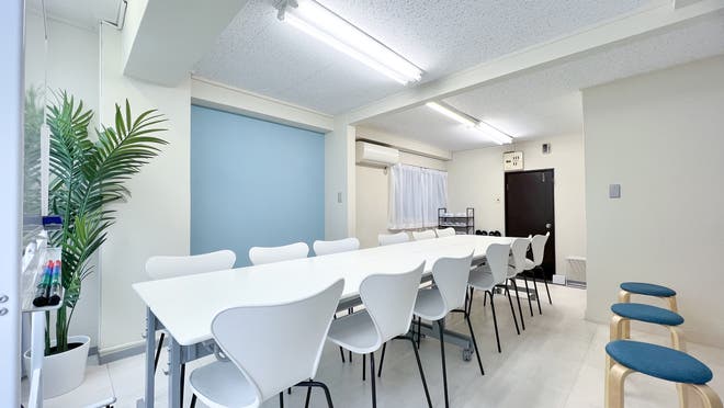 三越前駅徒歩3分!駅に近いスペース♪会議、アルコール可、ボードゲームなどで利用可能!WIFI、プロジェクター等無料!光回線の写真1