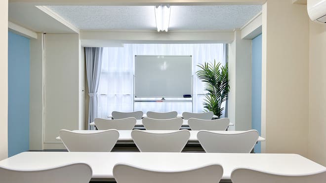 三越前駅徒歩3分!駅に近いスペース♪会議、アルコール可、ボードゲームなどで利用可能!WIFI、プロジェクター等無料!光回線の写真4