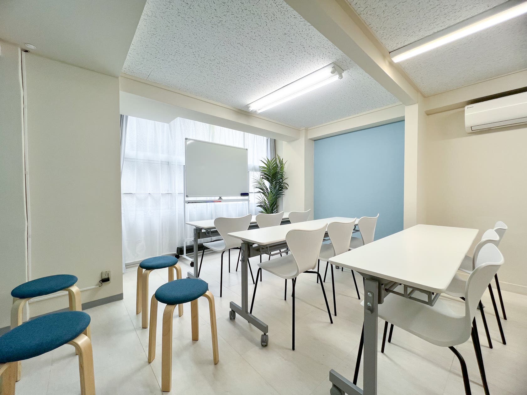 三越前駅徒歩3分！駅に近いスペース♪会議、アルコール可、ボードゲームなどで利用可能！WIFI、プロジェクター等無料！光回線の写真7