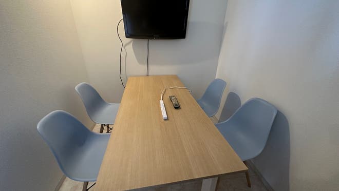 【岩見沢 by エヌコロン】 ミーティングスペースA(〜4人まで)の写真4