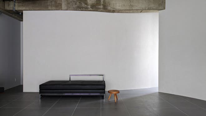 【栄駅10分】ポップアップストアや展示会に最適なグレーを基調とした100㎡以上あるレンタルスペースの写真2