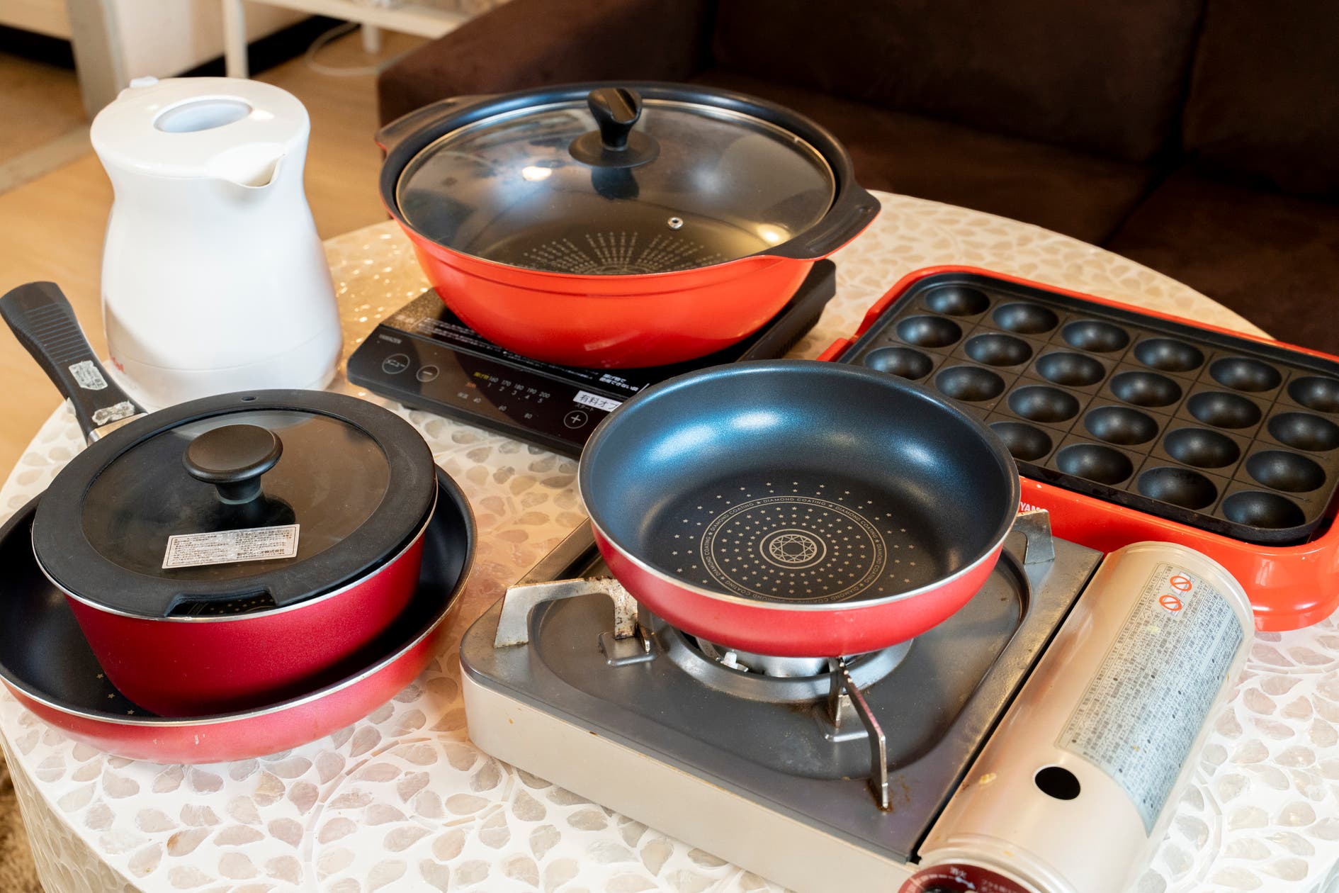 【要町4分/池袋9分】女子会・推し活に最適🎀大人かわいいラウンジ空間｜白壁で撮影OK🌟55㌅TVで映画鑑賞🎥クリスマス🎄の写真8