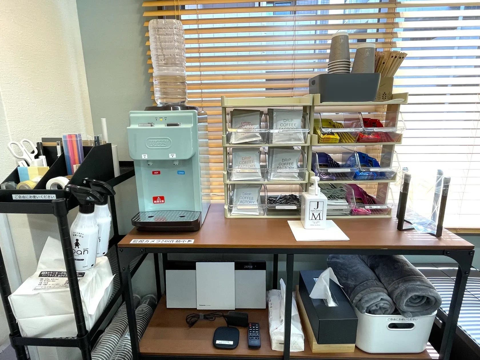 【谷町四丁目駅・六丁目駅すぐ】高速Wi-Fi/独立席/フリードリンク/LEDライト/集中できる環境の写真11