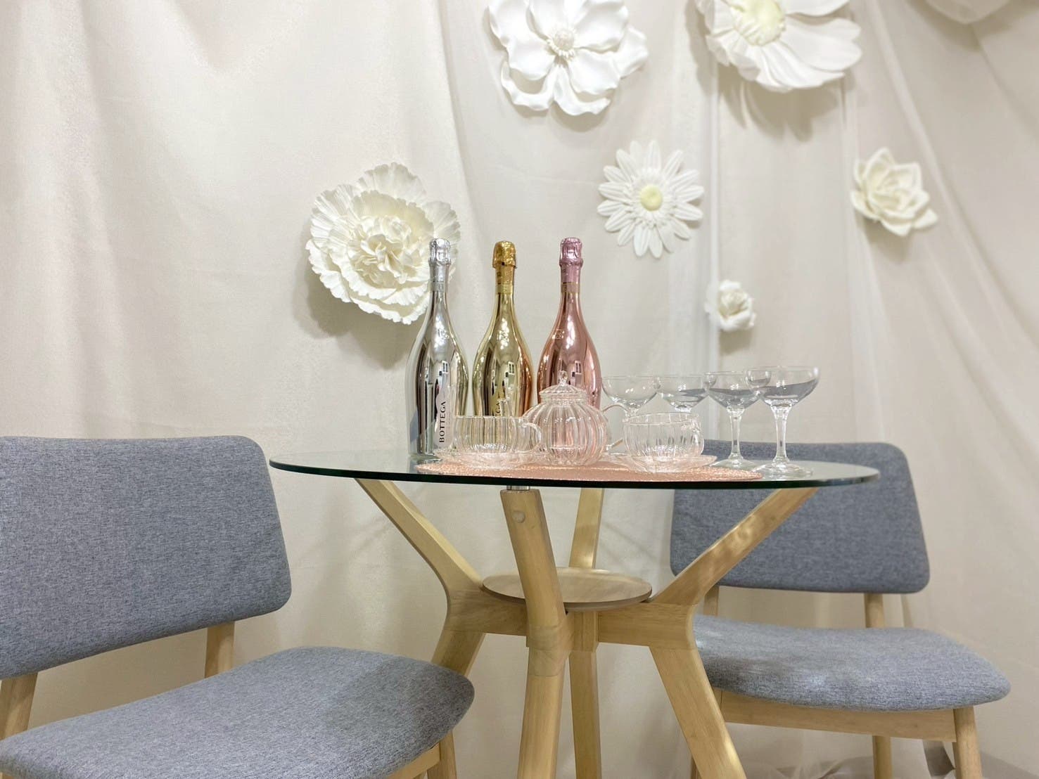 天蓋、壁ウォールフラワー🌼のダイニングテーブルの画像1