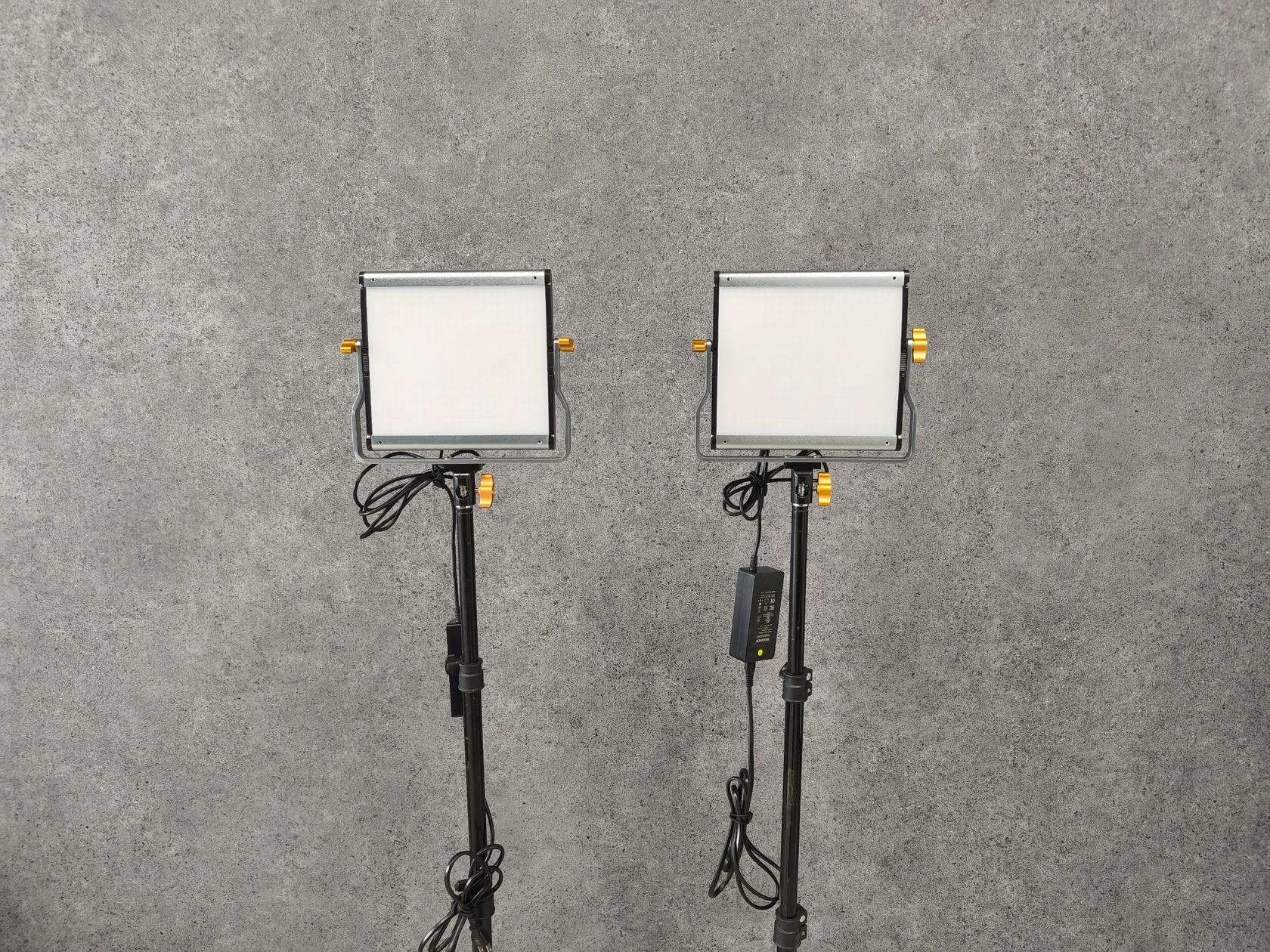 【無料駐車場付きペット可撮影スタジオ】大きな窓/自然光/モルタル調ホリゾント壁/家族写真・MV撮影・ポートレート・撮影会の写真16