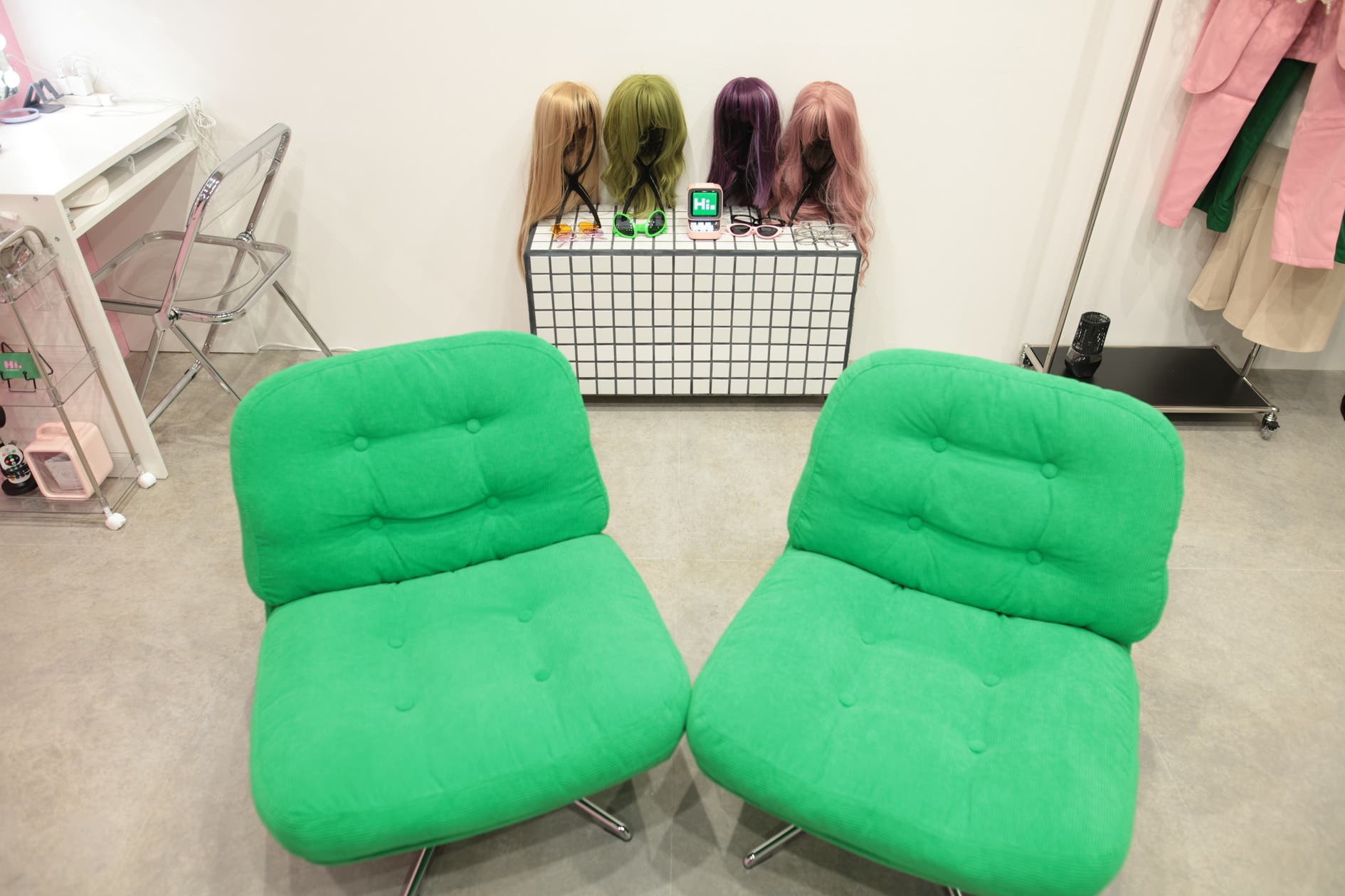 【西元町駅徒歩3分/1階】完全個室！3色の背景×韓国っぽ空間/衣装＆アイテム使い放題/オプション料金なし！の写真8