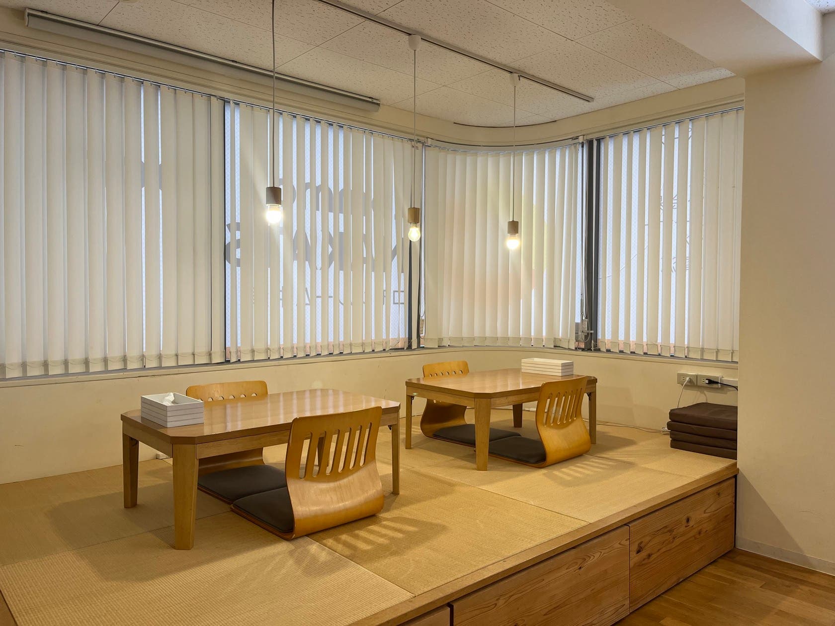 【大阪・梅田エリア/中津駅徒歩1分！】WEB会議・電話可能な超便利ワークスペース！ドロップインで利用可能！の写真6