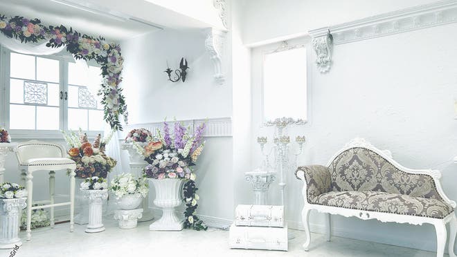 東銀座徒歩1分/白ゴシック/黒ゴシック/フラワーガーデン/撮影スタジオの写真1