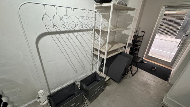 【東銀座駅徒歩1分】モノクロ基調の本格プライベートジム【路面店】の写真22