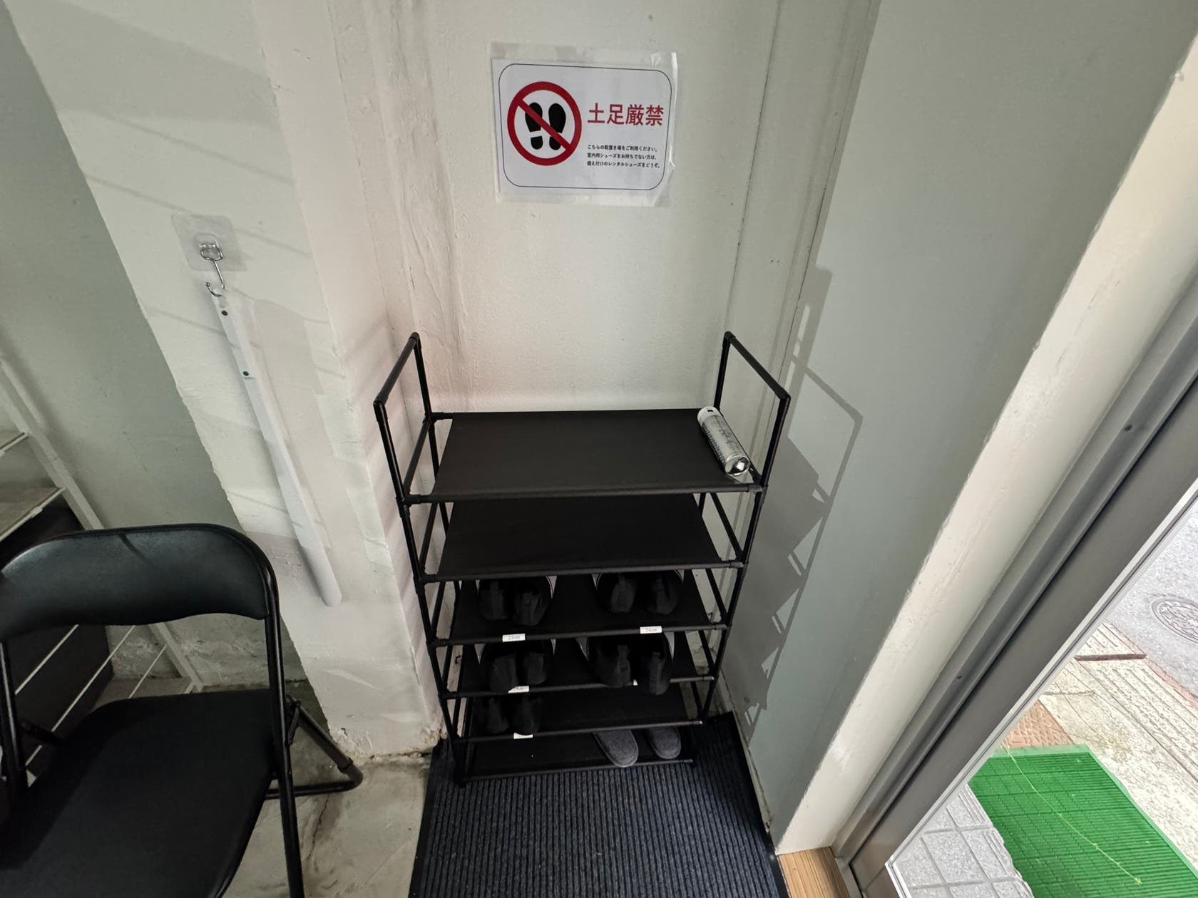 【東銀座駅徒歩1分】モノクロ基調の本格プライベートジム【路面店】の写真26