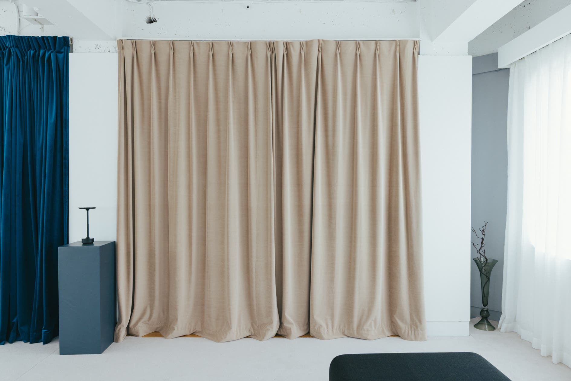 【 絨毯 】レトロモダンでミニマルな上質空間・本格プロップ・3面自然光 ・天高2.8M【駅近！東急池上線長原駅1分】の写真10