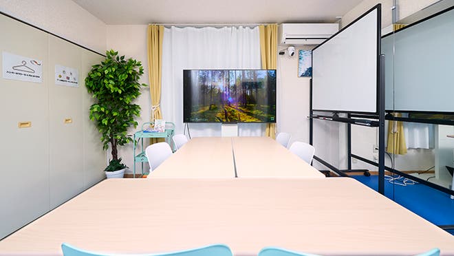 スタジオルーム 新検見川駅2分/8名収容/ダンス/会議/交流会/教室/パーティ/推し活/リノリウム床/ダンス用鏡の写真2