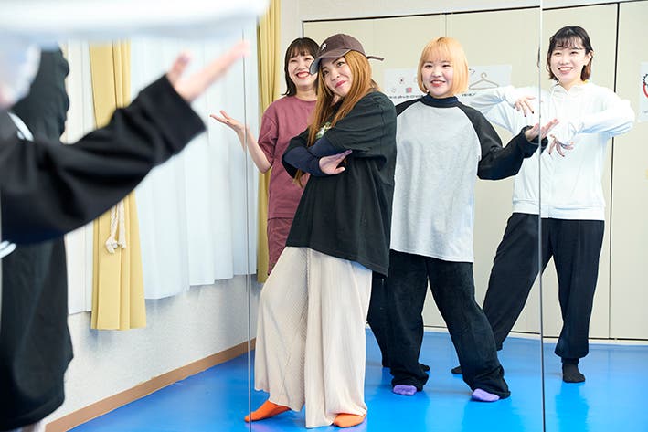 スタジオルーム 新検見川駅２分/8名収容/ダンス/会議/交流会/教室/パーティ/推し活/リノリウム床/ダンス用鏡の写真8