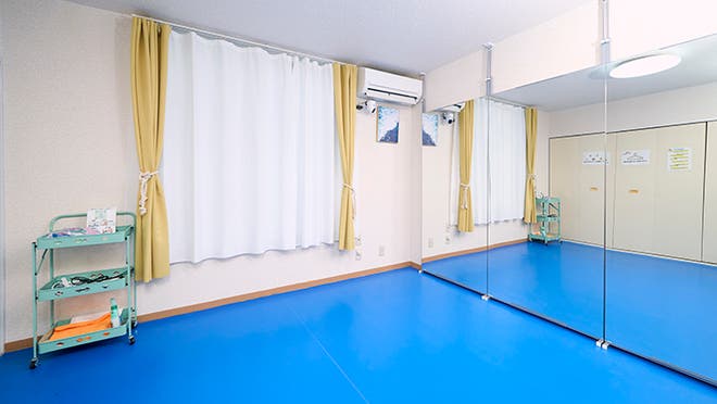 スタジオルーム 新検見川駅2分/8名収容/ダンス/会議/交流会/教室/パーティ/推し活/リノリウム床/ダンス用鏡の写真16