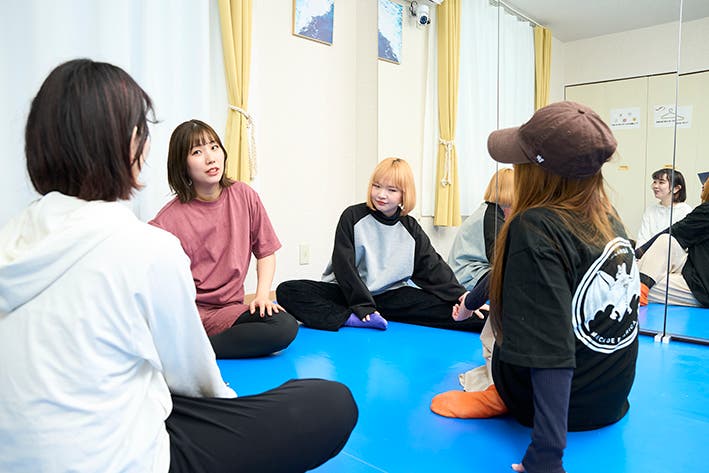 スタジオルーム 新検見川駅２分/8名収容/ダンス/会議/交流会/教室/パーティ/推し活/リノリウム床/ダンス用鏡の写真17