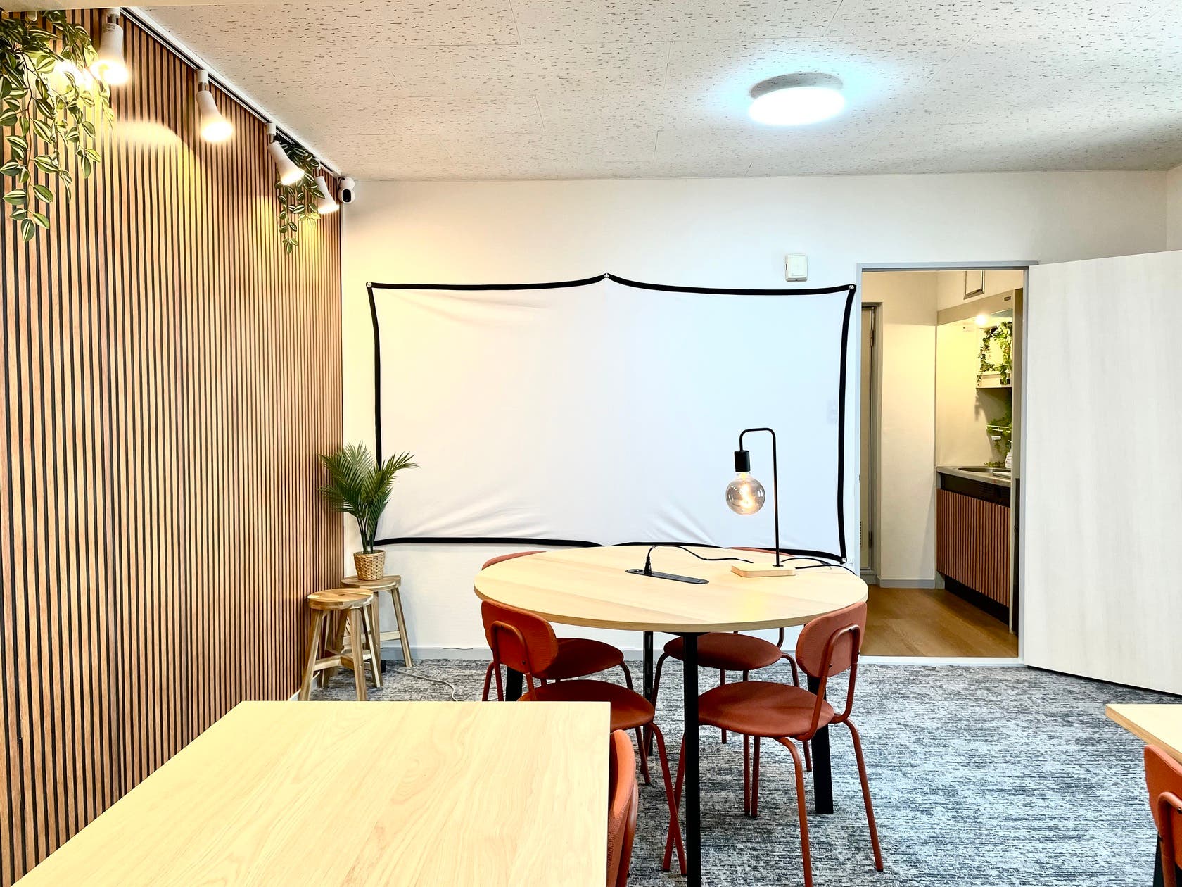 【🎄クリスマス限定OP有！大井町駅徒歩3分】最大18名/無料Wifi/会議・撮影・女子会・ボドゲ・パーティ等！飲食🍺🍷可！の写真17