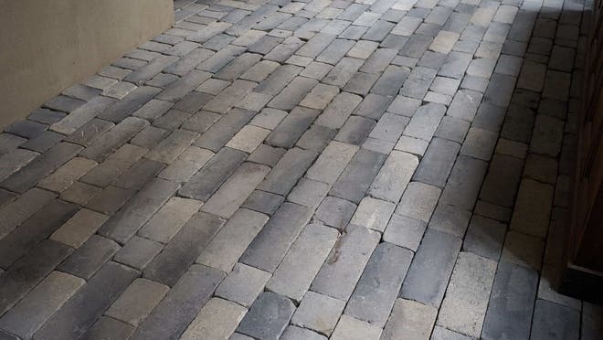 大阪・土佐堀に 築100年の近代建築をリノベーションした 新たなギャラリースペースの写真7