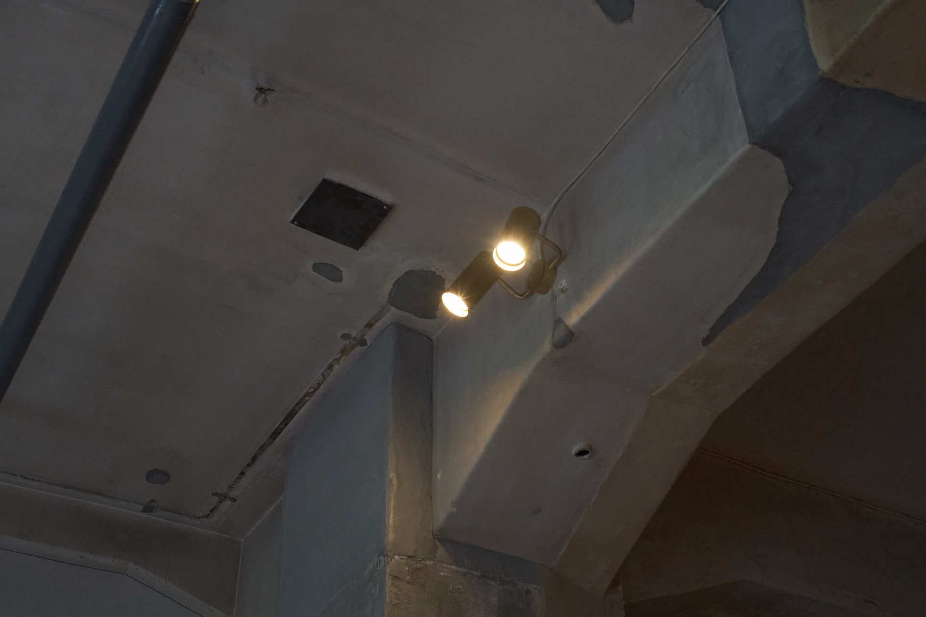 大阪・土佐堀に 築100年の近代建築をリノベーションした 新たなギャラリースペースの写真6