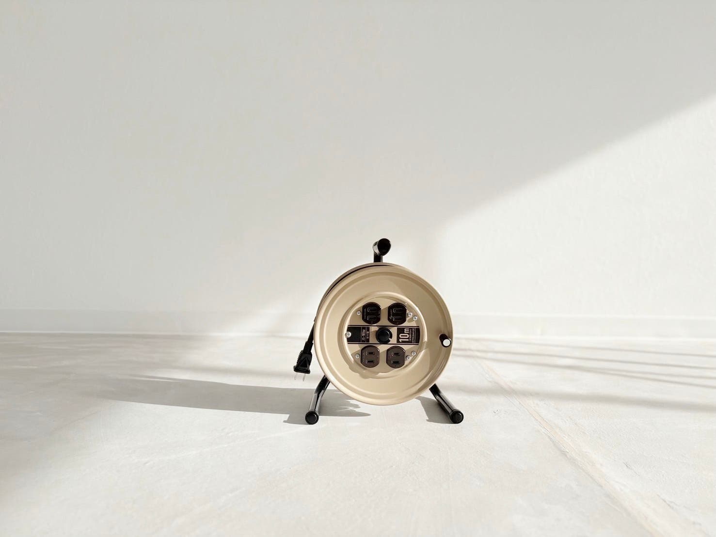 【 NEW OPEN 】撮影機材無料・自然光・コンクリ床・白壁・アーチ・埋込本棚【 アパレル｜撮影｜POP UP 】大須観音7分の写真17