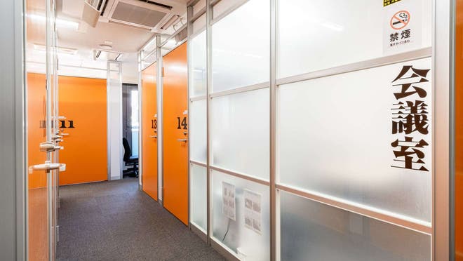 ✅当日予約OK!✅6:00~24:00まで利用可能✅麻布十番駅から徒歩5分!✅シンプルな会議室✅少人数での打ち合わせにピッタリ♪の写真8