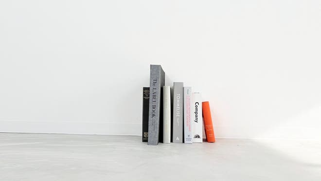 【 NEW OPEN 】撮影機材無料・自然光・コンクリ床・白壁・アーチ・埋込本棚【 アパレル|撮影|POP UP 】大須観音7分の写真14