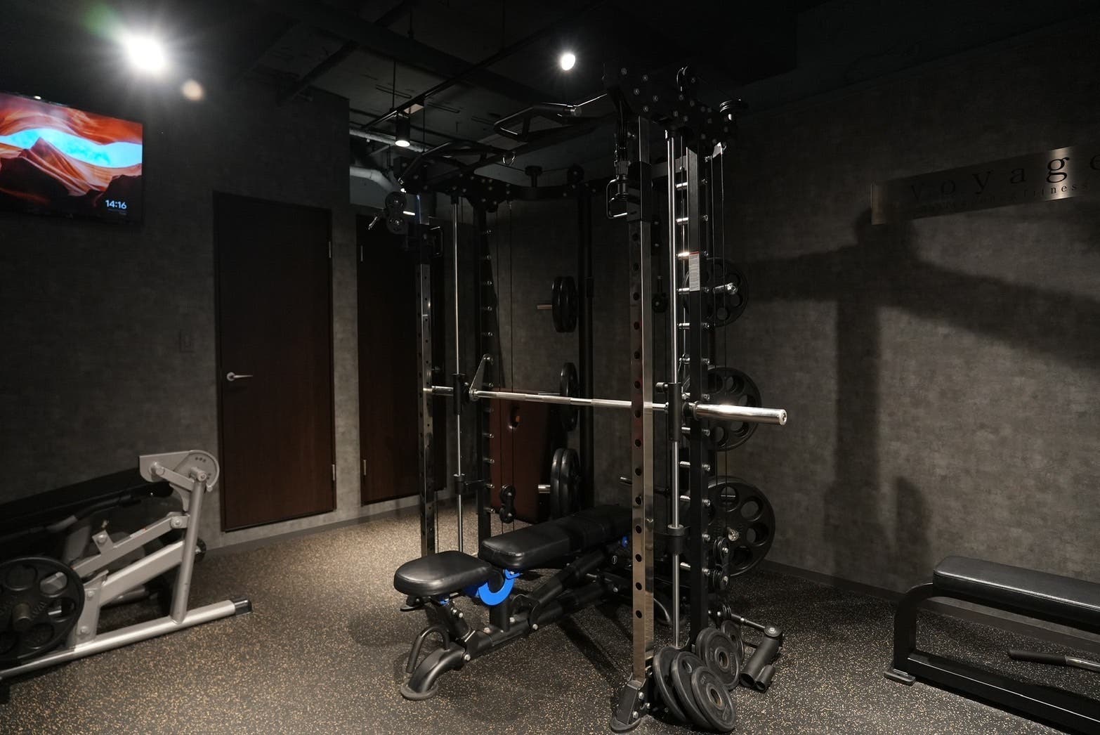 広く整った環境 × 好アクセス「自分だけの空間”で、自由にトレーニング」の写真4