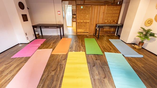 【施術ベッド4台!】水天宮前4分、茅場町6分🚶最大32名着席🙆♂️飲食持込OKゴミ捨て有|受付・更衣室・高速Wi-Fi完備の写真10