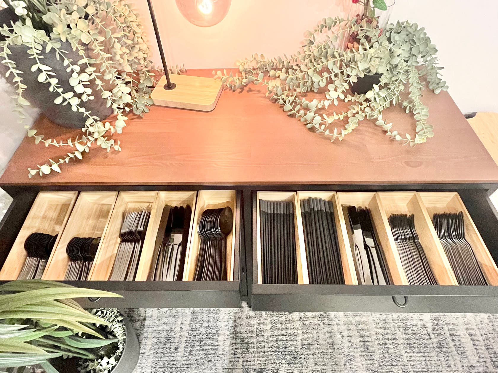 NEW!【日本橋駅30秒/東京駅4分】最大40名/光無料Wifi/会議・撮影・懇親会・女子会・ボドゲ等におすすめ！飲食🍷可！の写真14