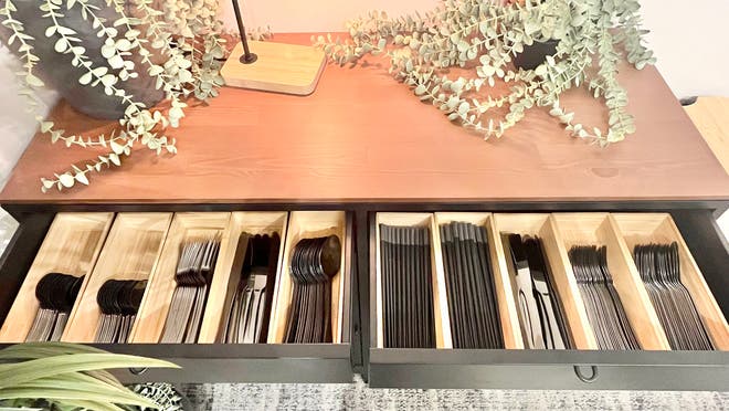 NEW!【日本橋駅30秒/東京駅4分】最大40名/光無料Wifi/会議・撮影・懇親会・女子会・ボドゲ等におすすめ!飲食🍷可!の写真14