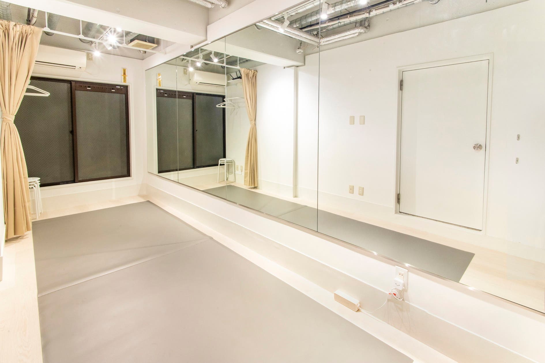 【Studio B】【戸越公園徒歩2分】必要十分な小空間、自分だけや少人数の集中練習や撮影にぴったり。の写真8