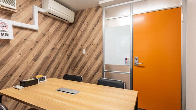 🚃日本橋駅徒歩2分✅6:00~24:00まで利用可能✅当日予約OK✅完全個室✅会議/打ち合わせ✅カードゲーム/ボドゲOK!の写真4