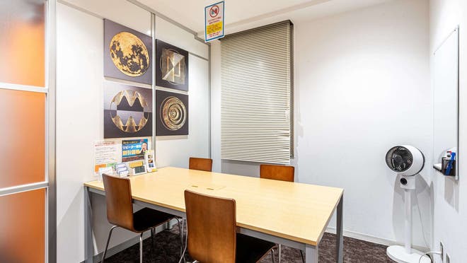 🚃新宿西口駅/新宿駅『D5出口』徒歩3分🚶♂️駅近✅当日予約OK!✅少人数での打ち合わせ✅勉強会に最適📓の写真2