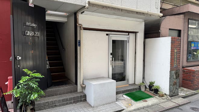 【東銀座駅徒歩1分】モノクロ基調の本格プライベートジム【路面店】の写真5