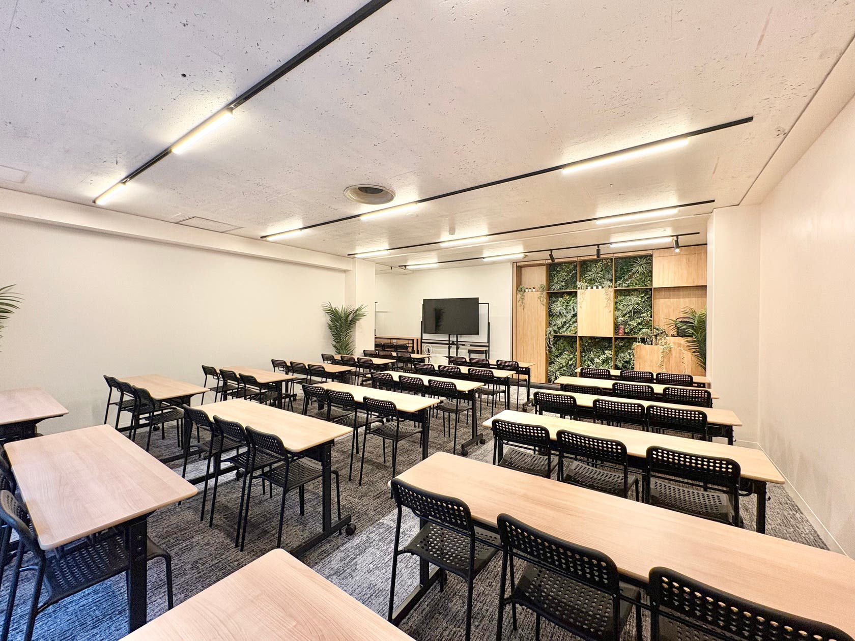 NEW!【日本橋駅30秒/東京駅4分】最大54名/光無料Wifi/セミナー・カンファレンス・会議・懇親会等に！飲食🍷可！・の写真4