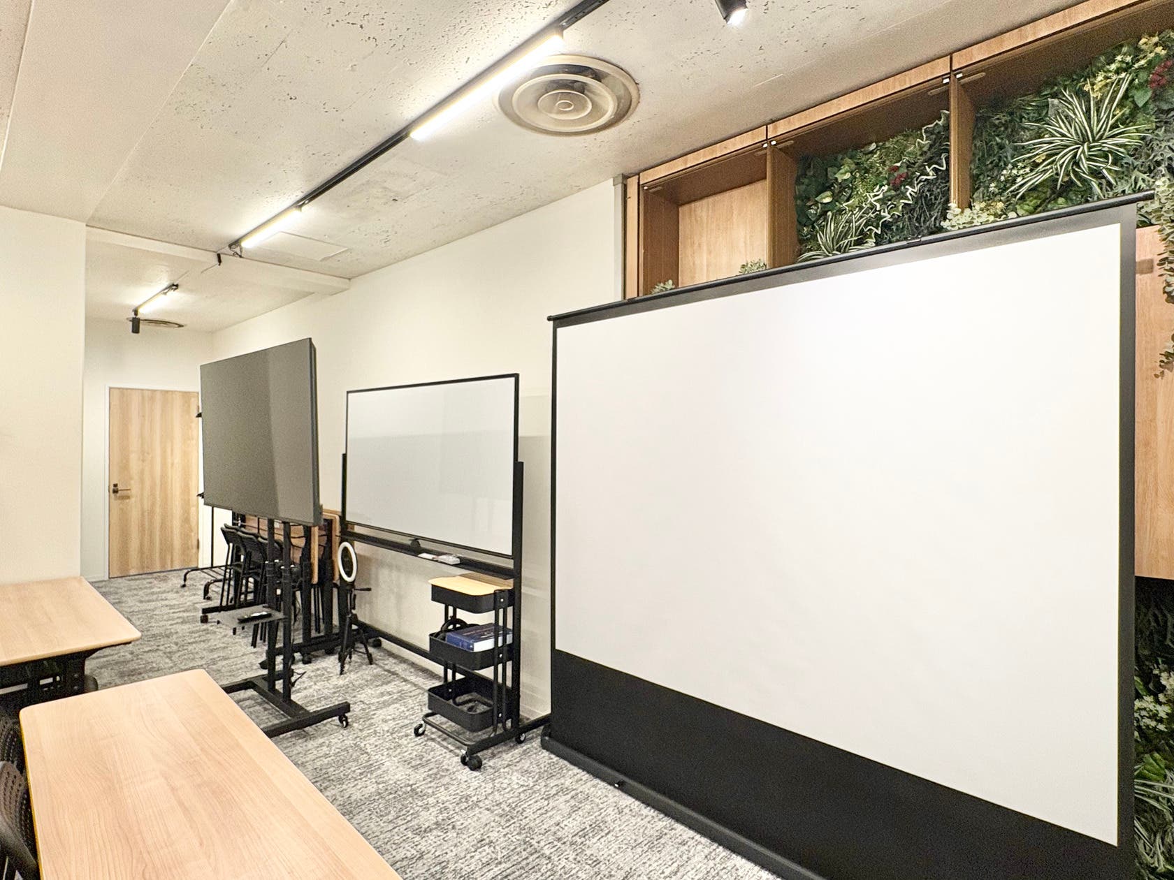 NEW!【日本橋駅30秒/東京駅4分】最大54名/光無料Wifi/セミナー・カンファレンス・会議・懇親会等に！飲食🍷可！・の写真7