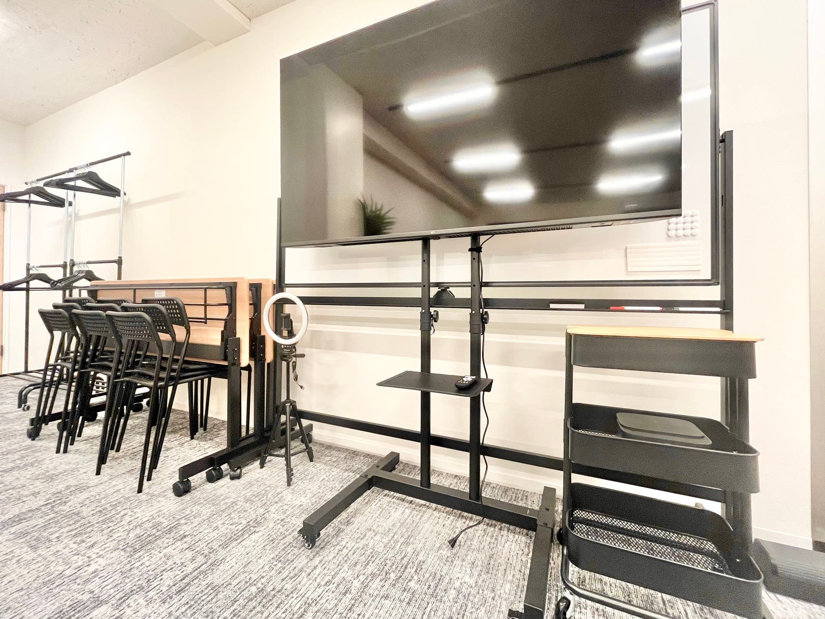 NEW!【日本橋駅30秒/東京駅4分】最大54名/光無料Wifi/セミナー・カンファレンス・会議・懇親会等に！飲食🍷可！・の写真8