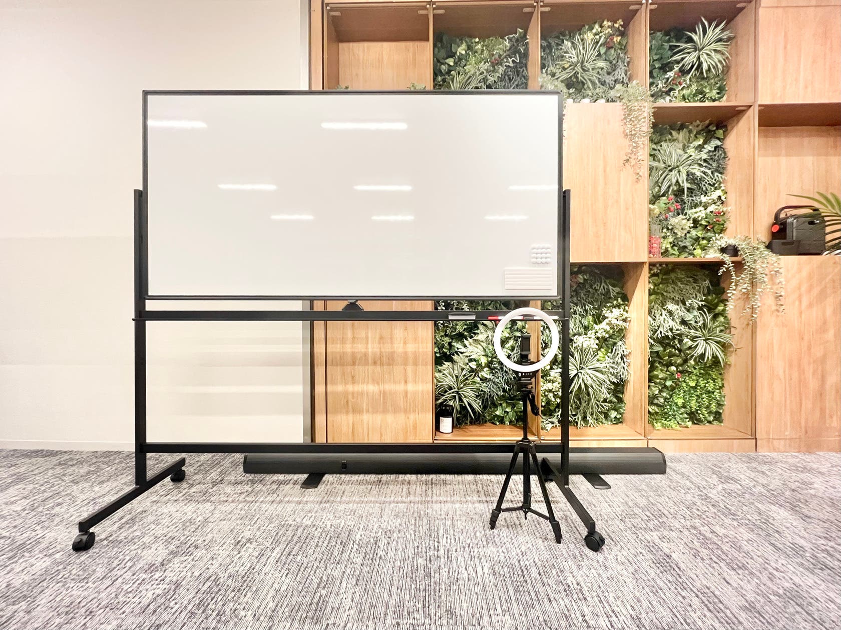 NEW!【日本橋駅30秒/東京駅4分】最大54名/光無料Wifi/セミナー・カンファレンス・会議・懇親会等に！飲食🍷可！・の写真9