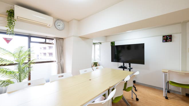 ⭐武蔵小金井駅3分!最大17名利用可!⭐55型モニタ/光回線/WiFi/FireTV/施術台全無料!の写真3