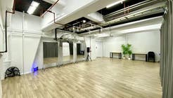 B1【100㎡の多目的スペース使用無料 ❗ 】地下アイドル撮影・ダンス練習・配信・リハーサル・SNS・Tiktok最適の写真4