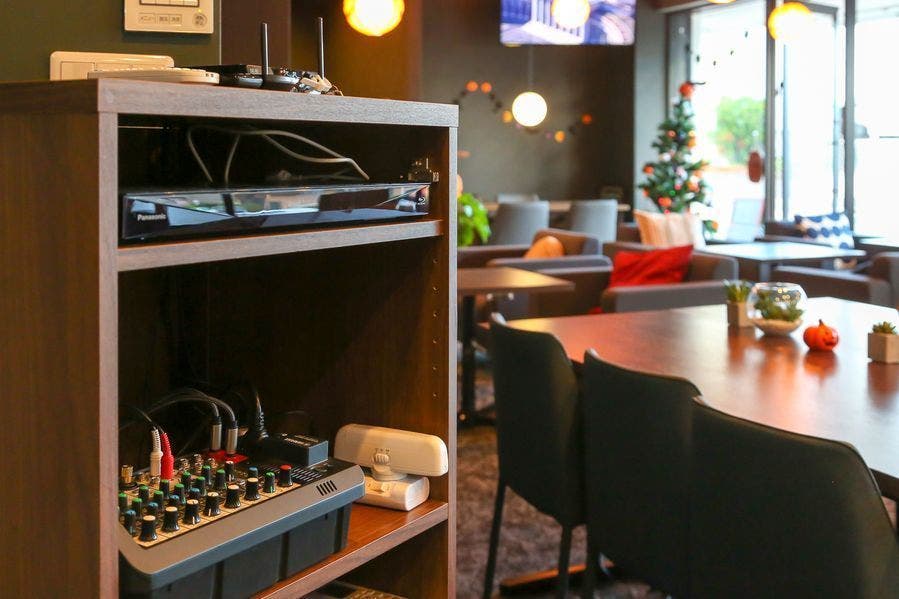 《最大50名利用可能》カフェ貸切の多目的スペース！スタッフ常駐の写真5