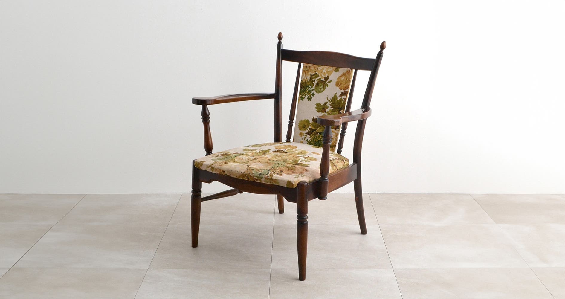 アンティーク椅子（茶）の画像1